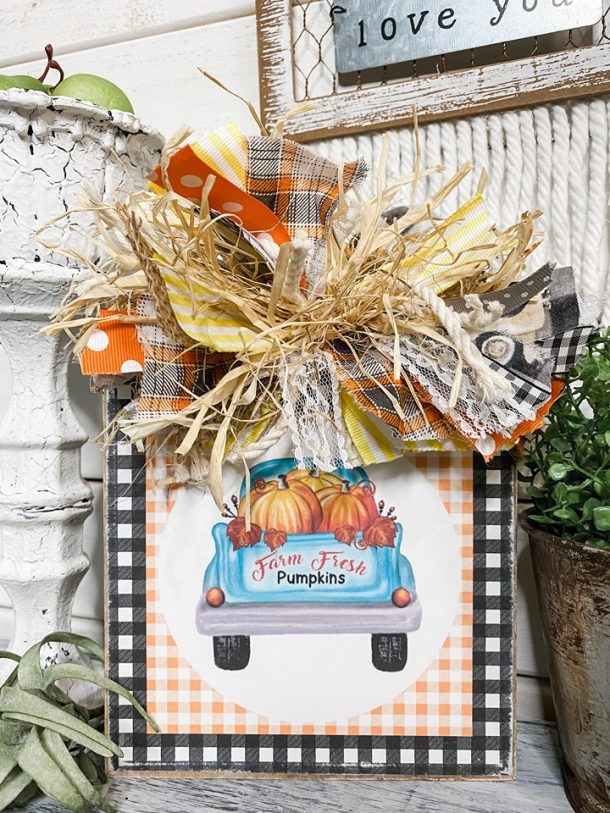 Get these Free Fall Farmhouse Printables to create decor