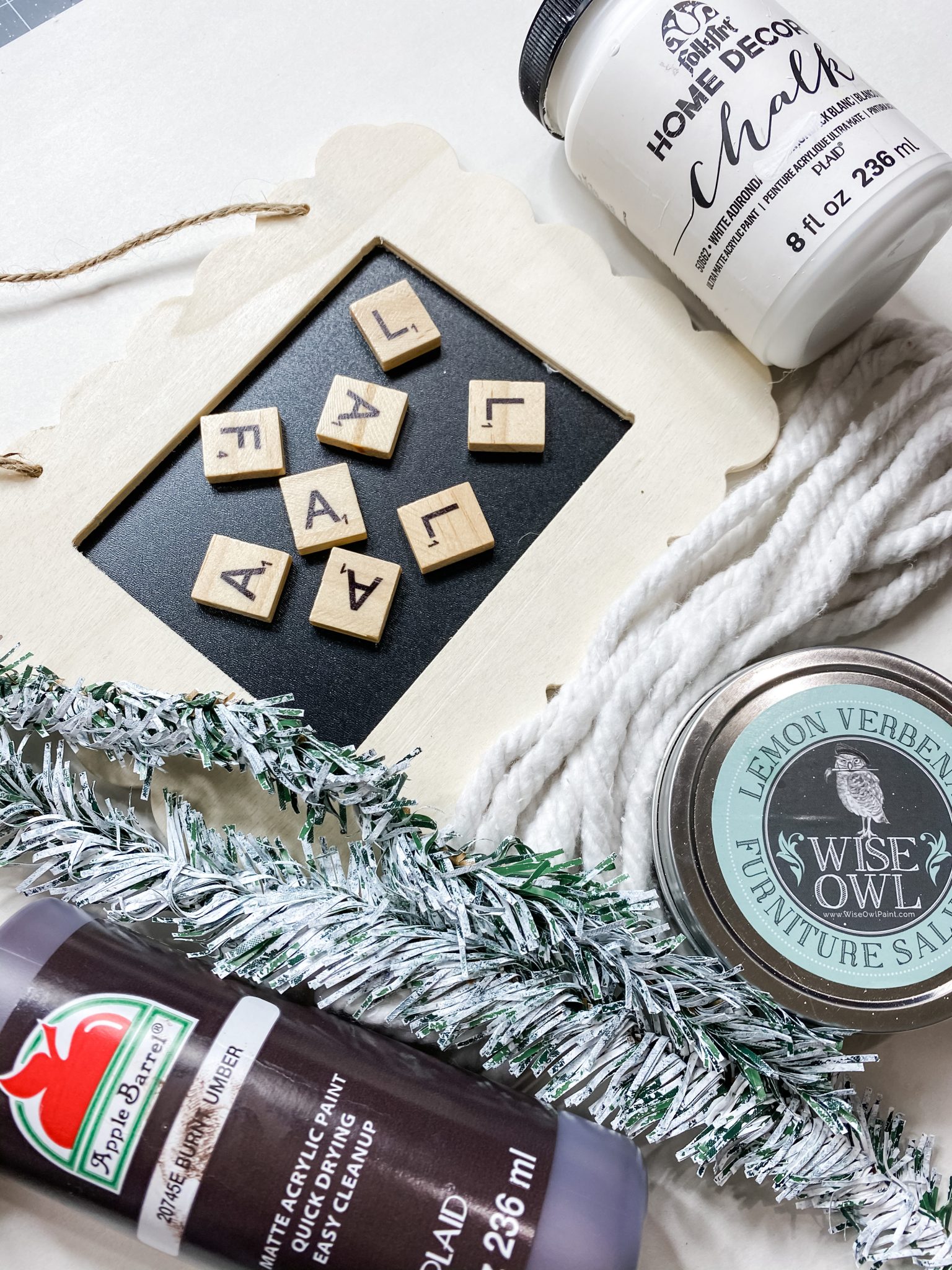 Dollar Tree Shabby Farmhouse Christmas Sign DIY