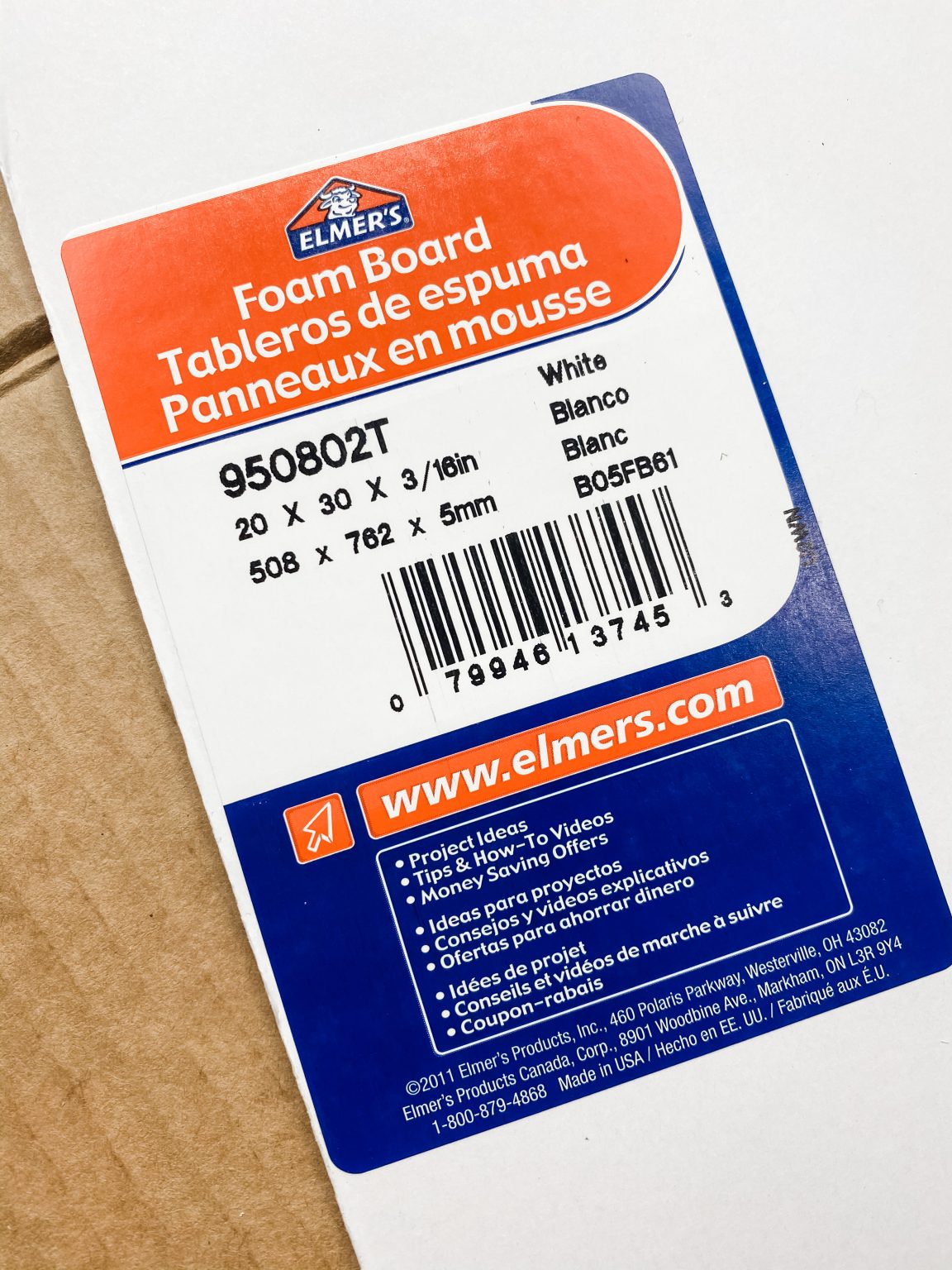 How to Make an Easy DIY Dollar Tree Splatter Screen Reindeer