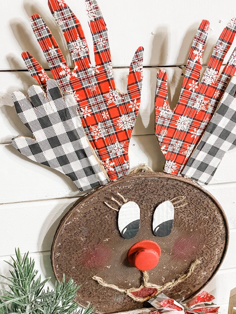 How to Make an Easy DIY Dollar Tree Splatter Screen Reindeer