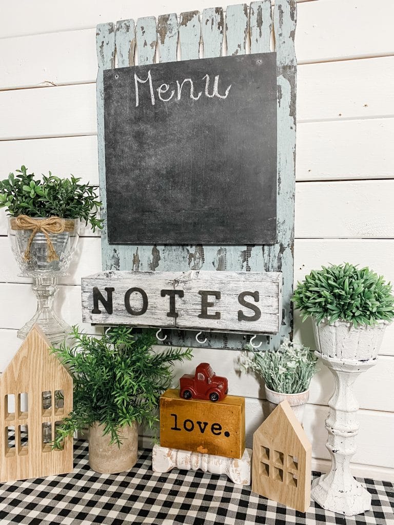 How to make a: Coastal Farmhouse Chalkboard For Wall DIY