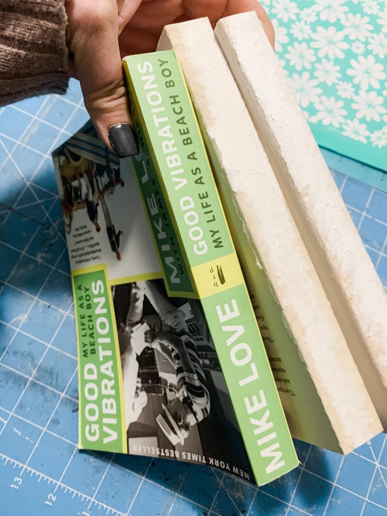 DIY Decorative Book Stack Rustic Farmhouse Decor - DIY Decor Tutorial