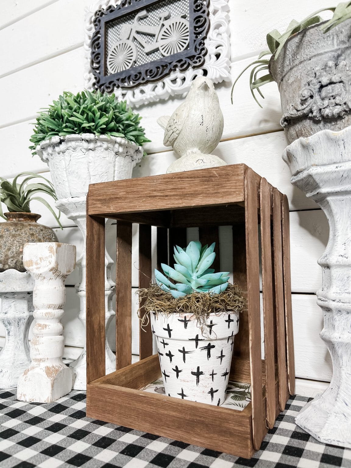 How to make a DIY Dollar Tree Planter Box for 2021 Spring Craftathon