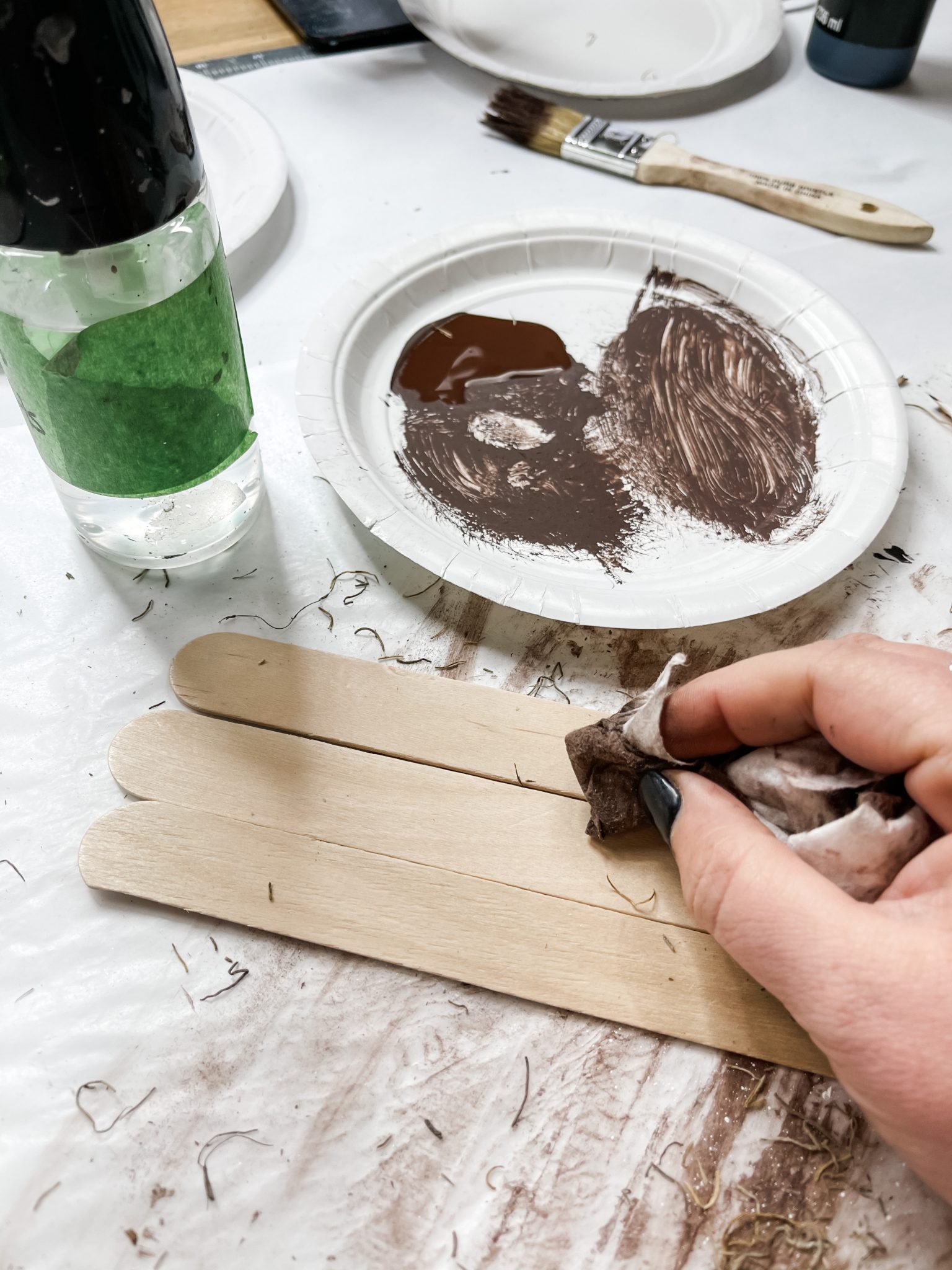 How to make a DIY Dollar Tree Planter Box for 2021 Spring Craftathon