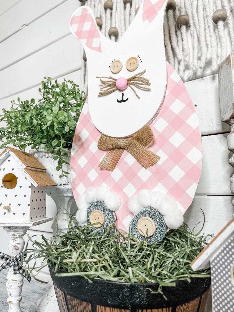 DIY Dollar Tree Paddle Board Easter Bunny - Easy Decor DIY Tutorial