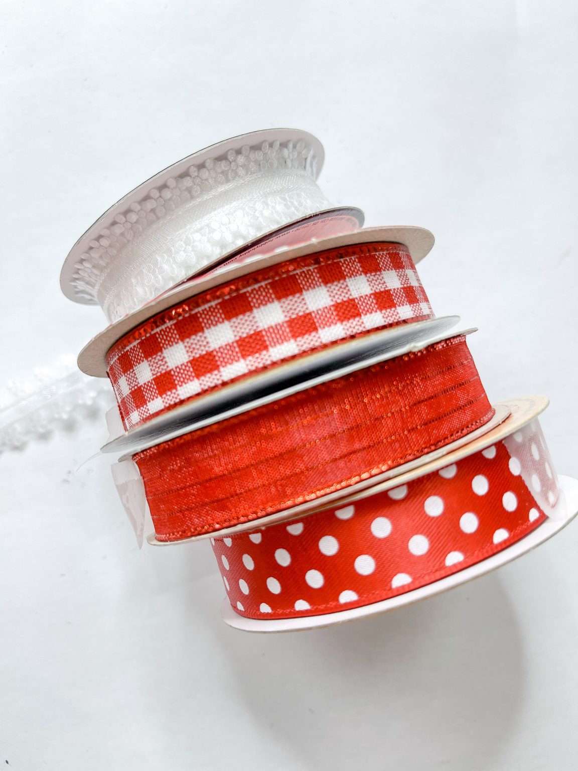 DIY Ribbon American Flag - Easy Decor DIY Tutorial