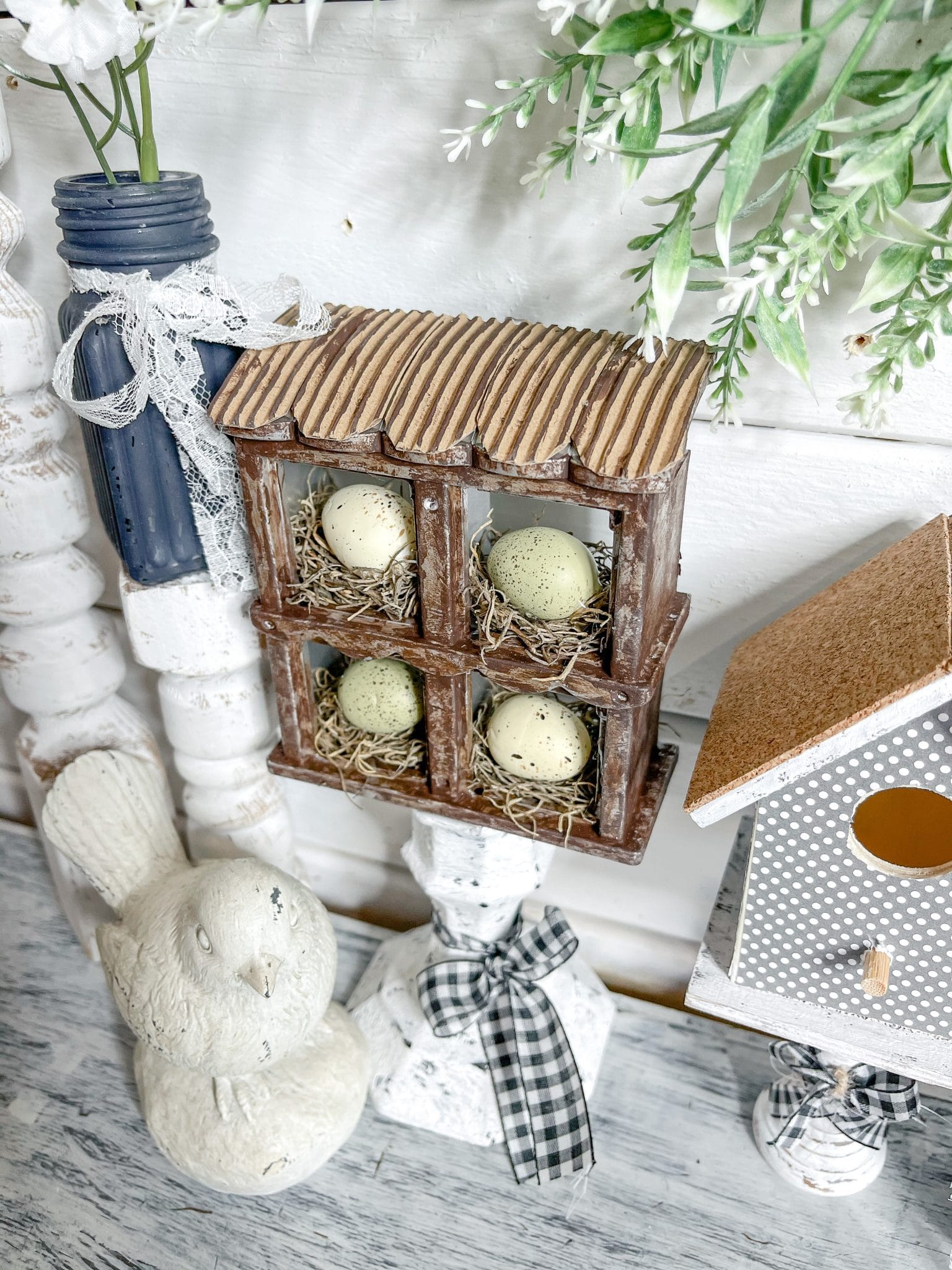 Amber Strong is a DIY Home AND Decor Blogger Influencer
