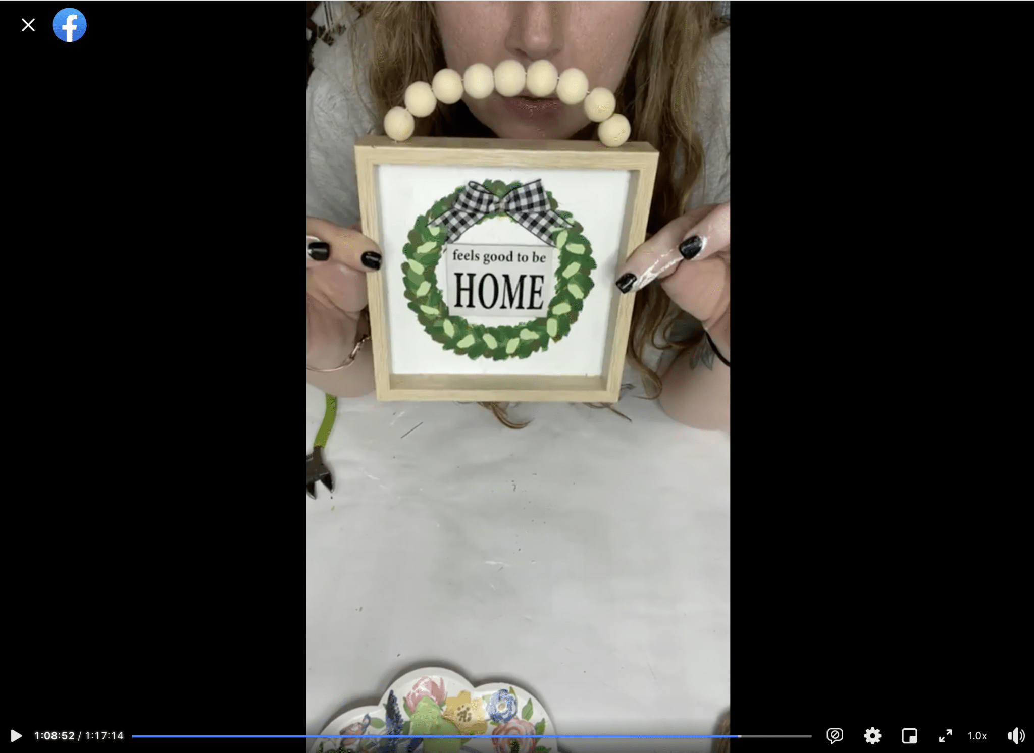 Easy DIY Painted Wreath Sign - Easy DIY Decor Tutorial