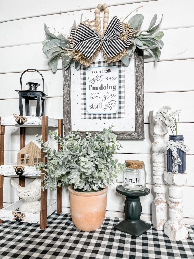 DIY Farmhouse Decor with Free Printable - Easy DIY Decor Tutorial