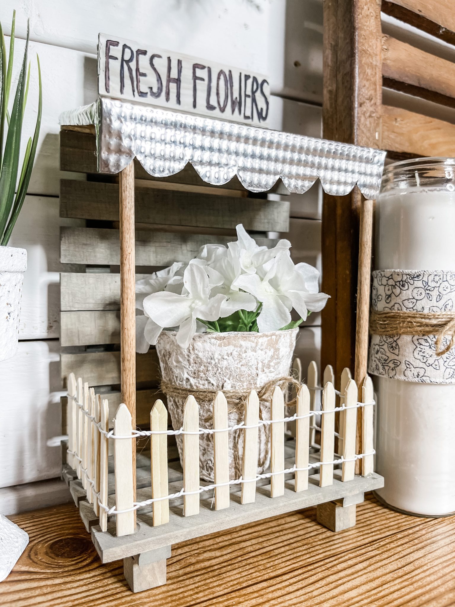 Easy Small DIY Plant Stand Decor project on a budget