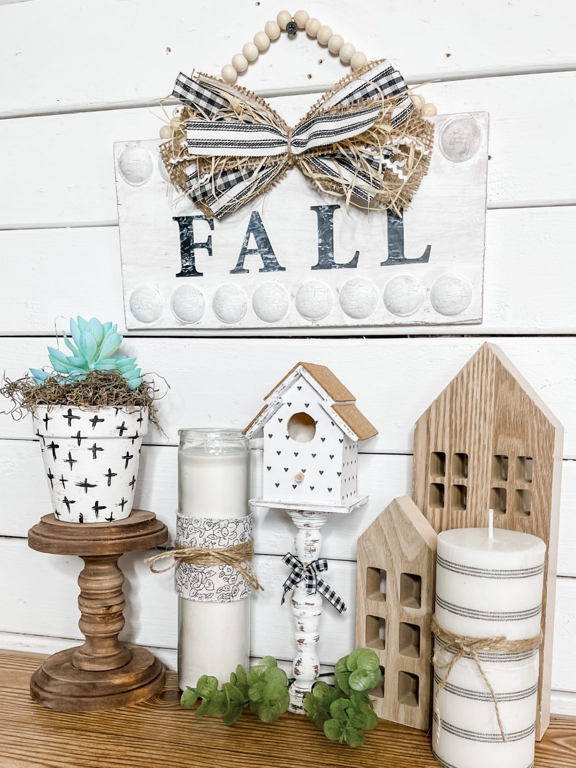 Affordable DIY Farmhouse Fall Sign - Easy DIY Fall Home Decor Tutorial