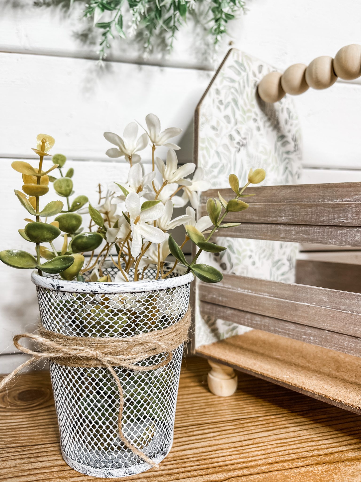 Dollar Tree File Folder DIY Toolbox - Easy DIY Tutorial