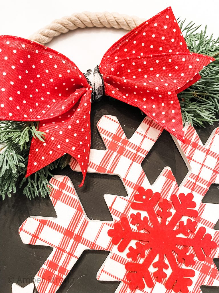 Pizza Pan DIY Winter Door Hanger - Dollar Tree Craft Idea