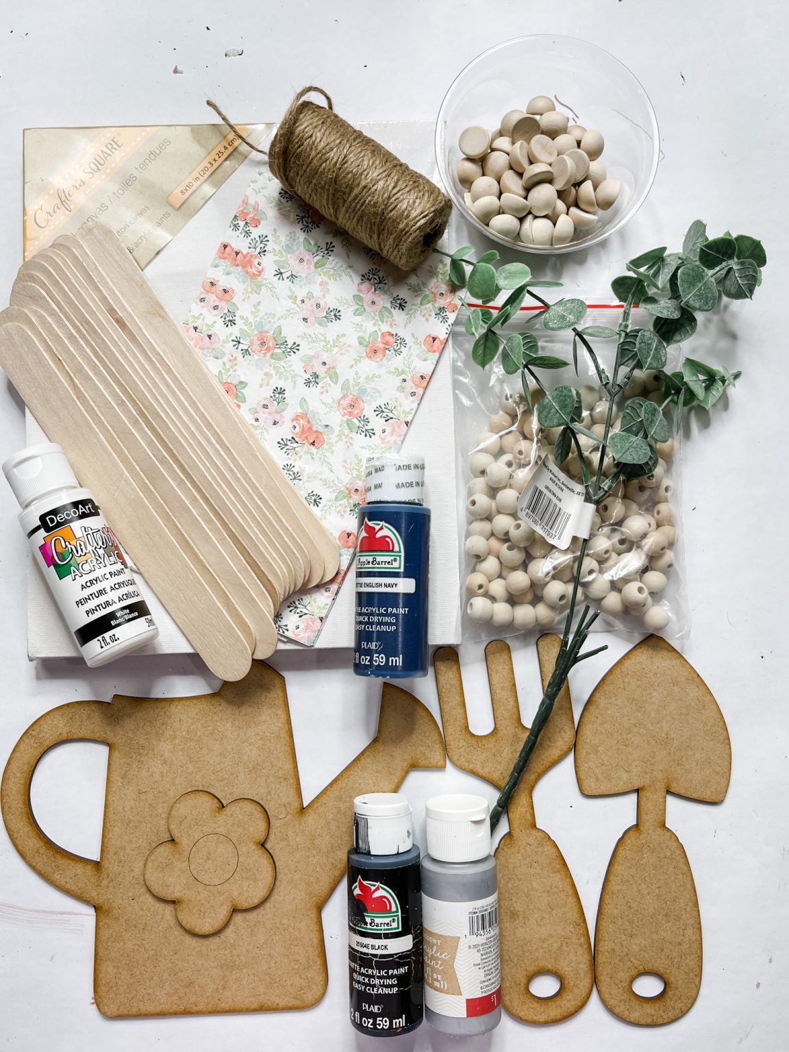 Spring Gardening Tools DIY Decor - Easy DIY Tutorial