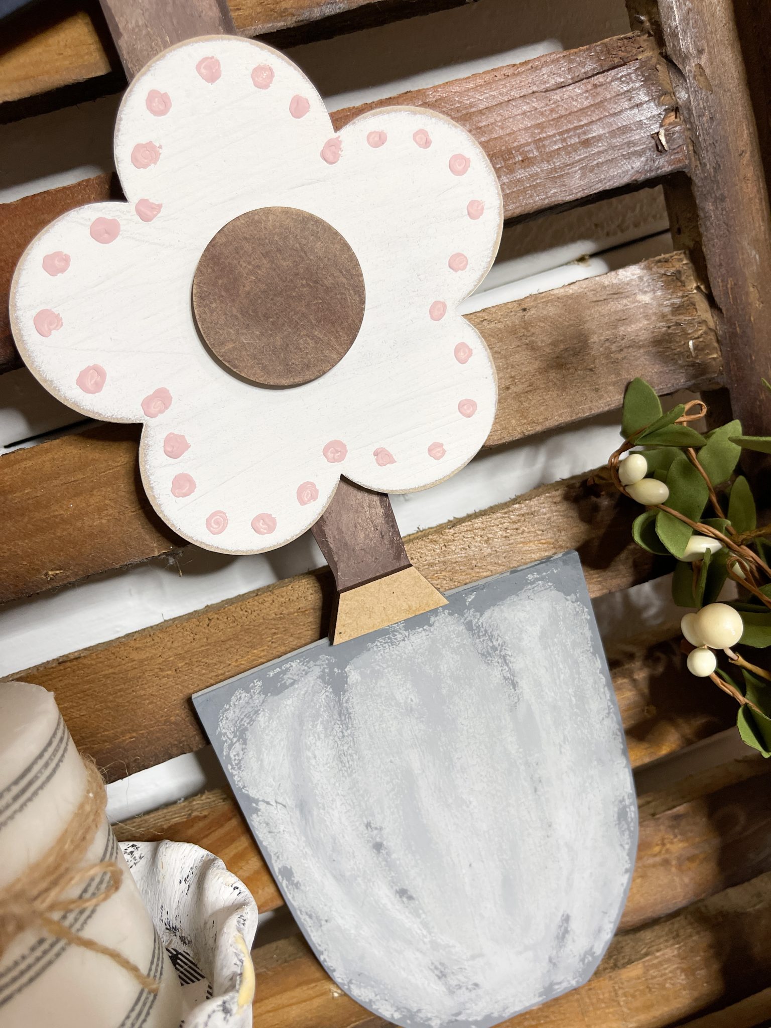 DIY Decorative Shovel - Easy DIY Tutorial