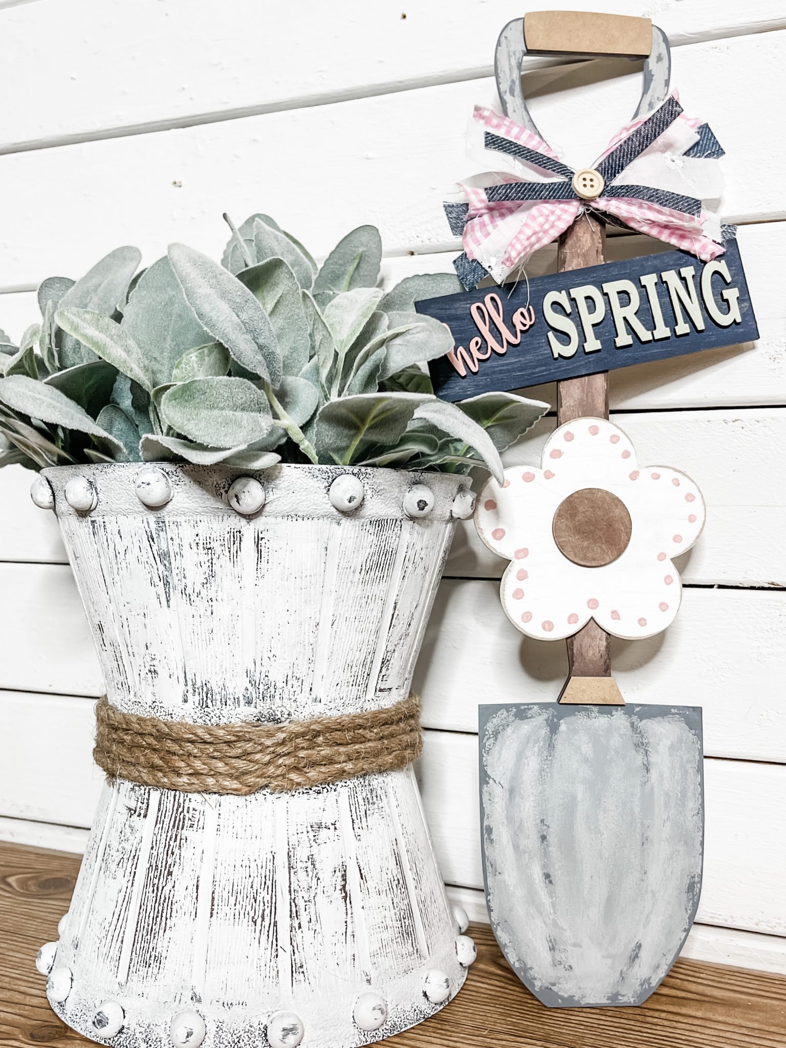 DIY Decorative Shovel - Easy DIY Tutorial