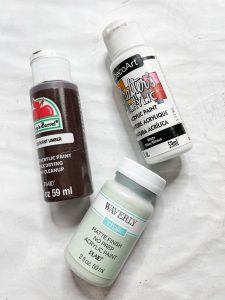 DIY Display Shelf - A Creative Haven Project