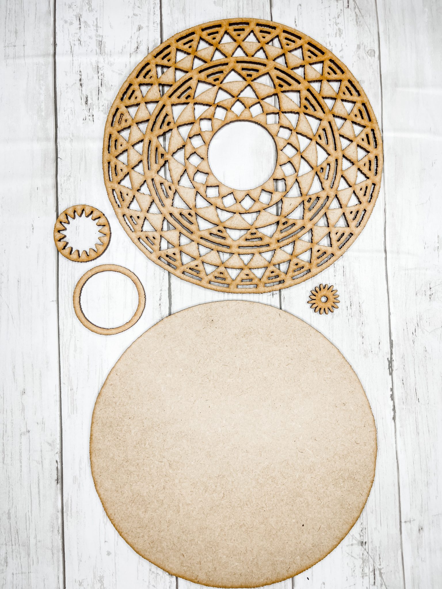 Mandala Wall Art Home Decor - Easy DIY Tutorial