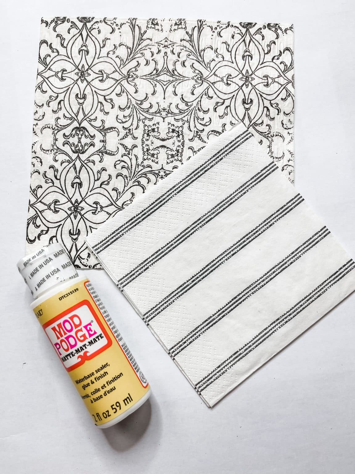 Faux Tile Art Decor - Easy DIY Tutorial